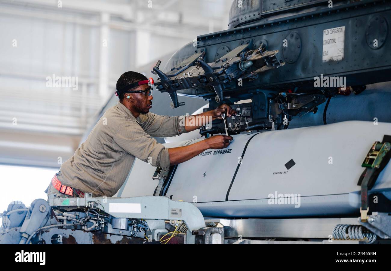 Staff Sgt. Schnathan Johnson, 96th Aircraft Maintenance Unit (AMU ...