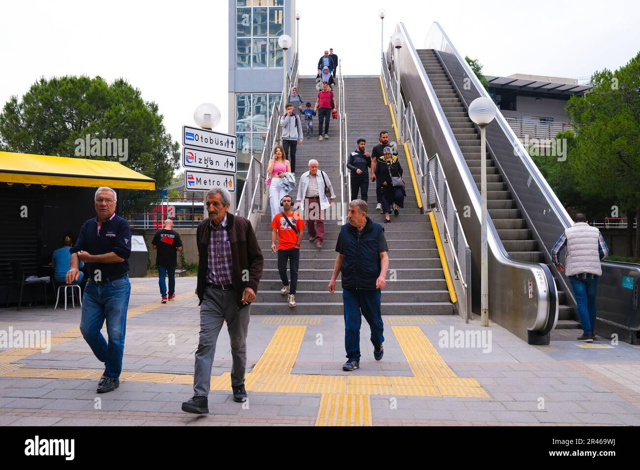Coming down the stairs hi-res stock photography and images - Alamy