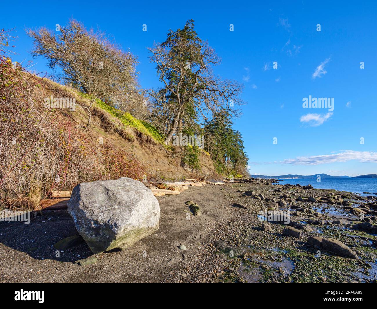 Next to boulder hi-res stock photography and images - Alamy