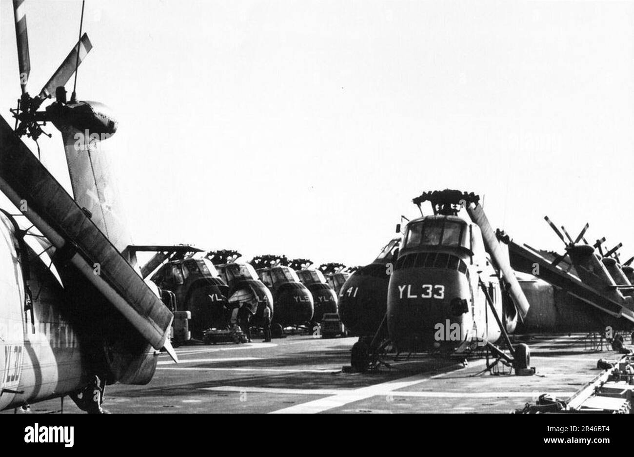 Uss iwo jima lph 2 hi-res stock photography and images - Alamy