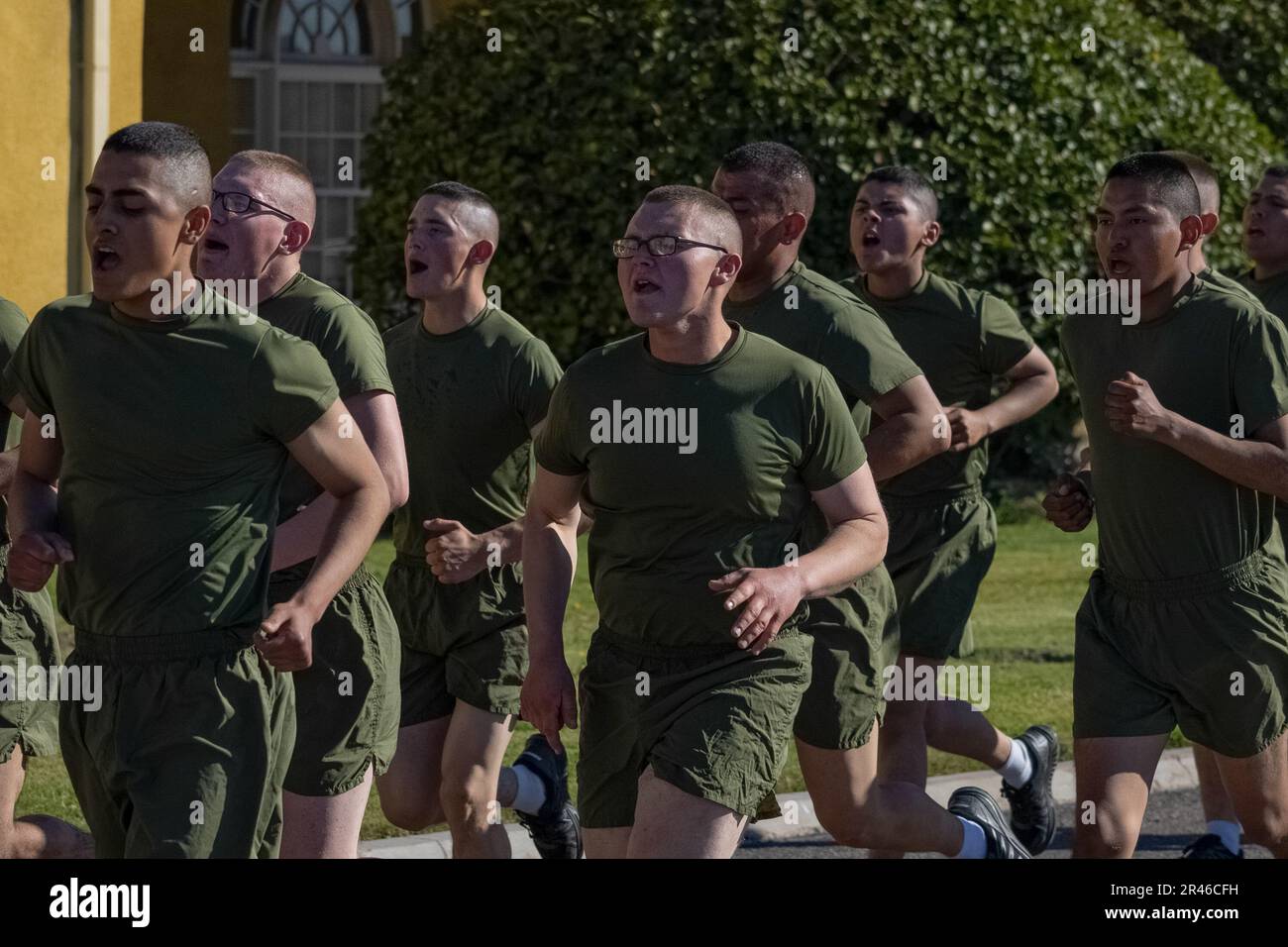 New U.S. Marines with India Company, 3rd Recruit Training Battalion ...
