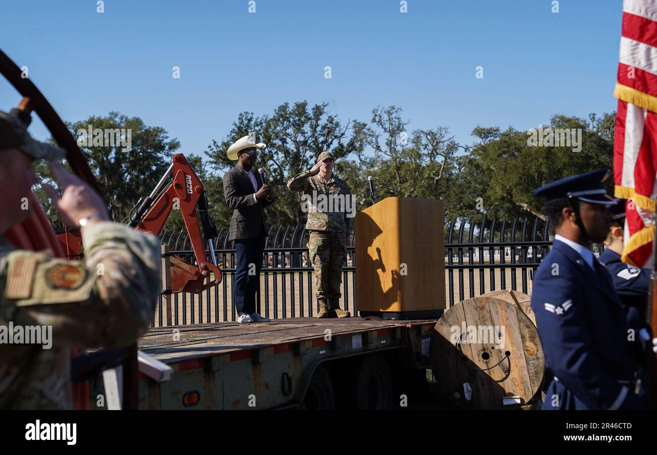 Tyrone Brinkley, Department of Defense police officer, sings the ...