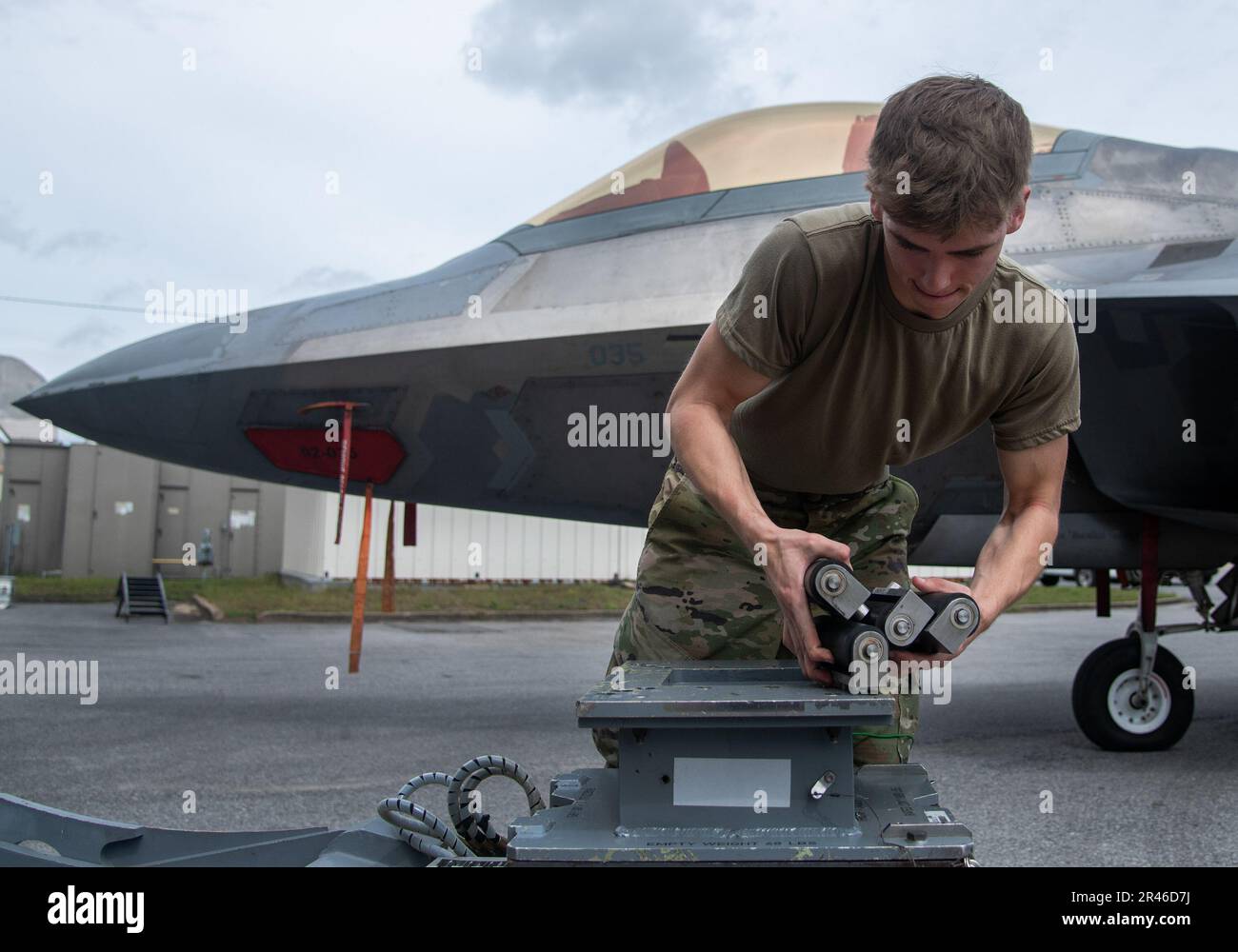 Load procedures hi-res stock photography and images - Alamy