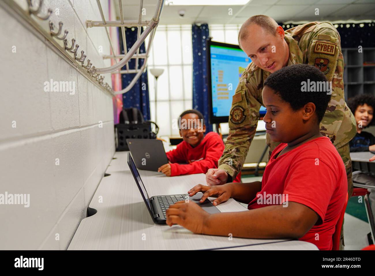 U.S. Air Force Tech Sgt. Shane Balkcom, 336th Training Squadron ...