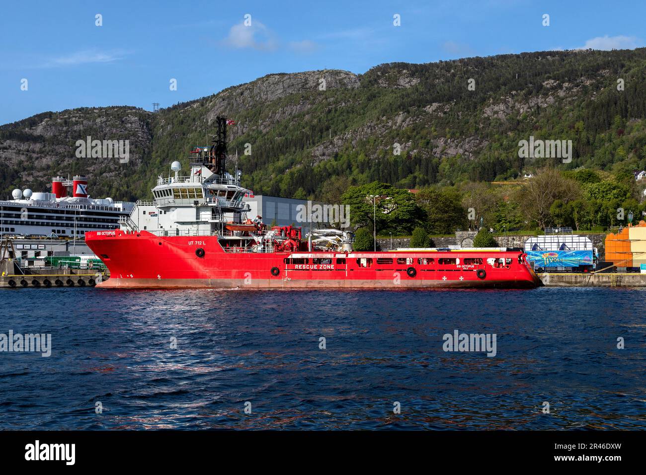 Bb octopus hi-res stock photography and images - Alamy