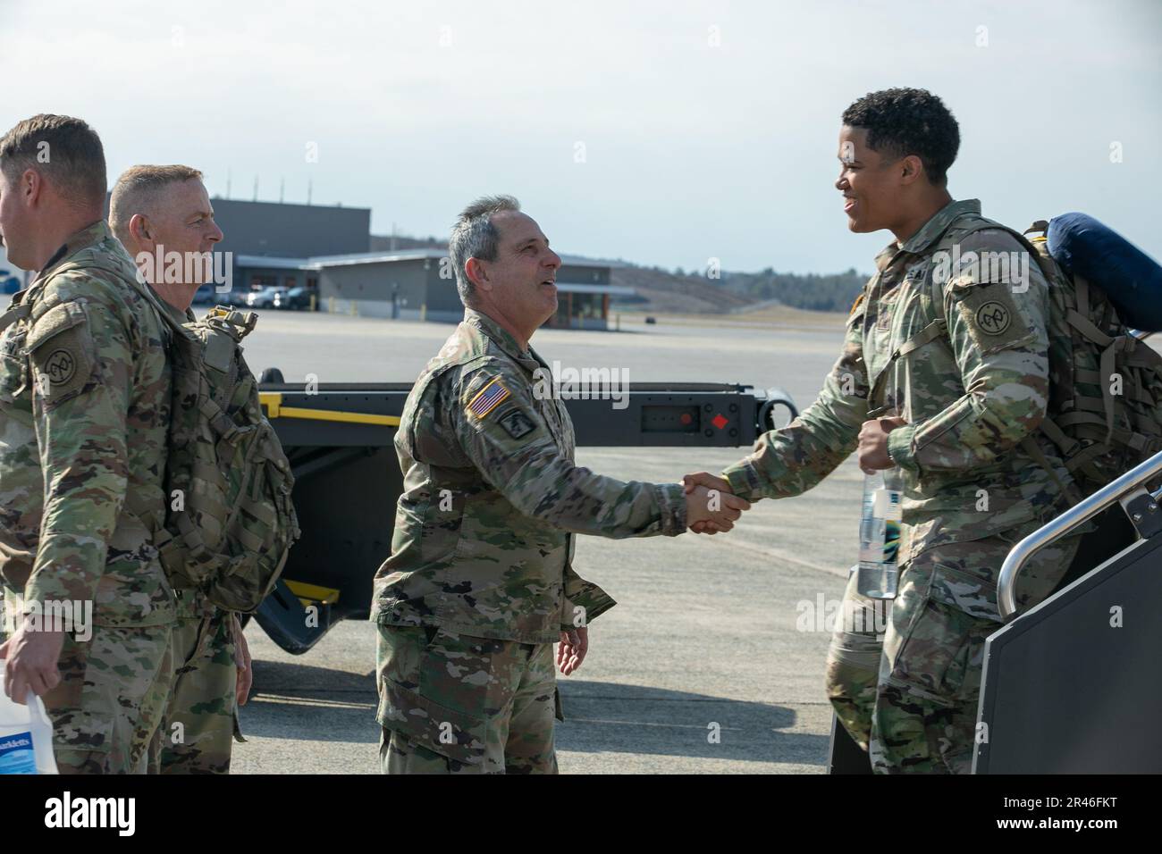 HANSCOM, AFB, Mass – Soldiers from the 1st Battalion, 182nd Infantry ...