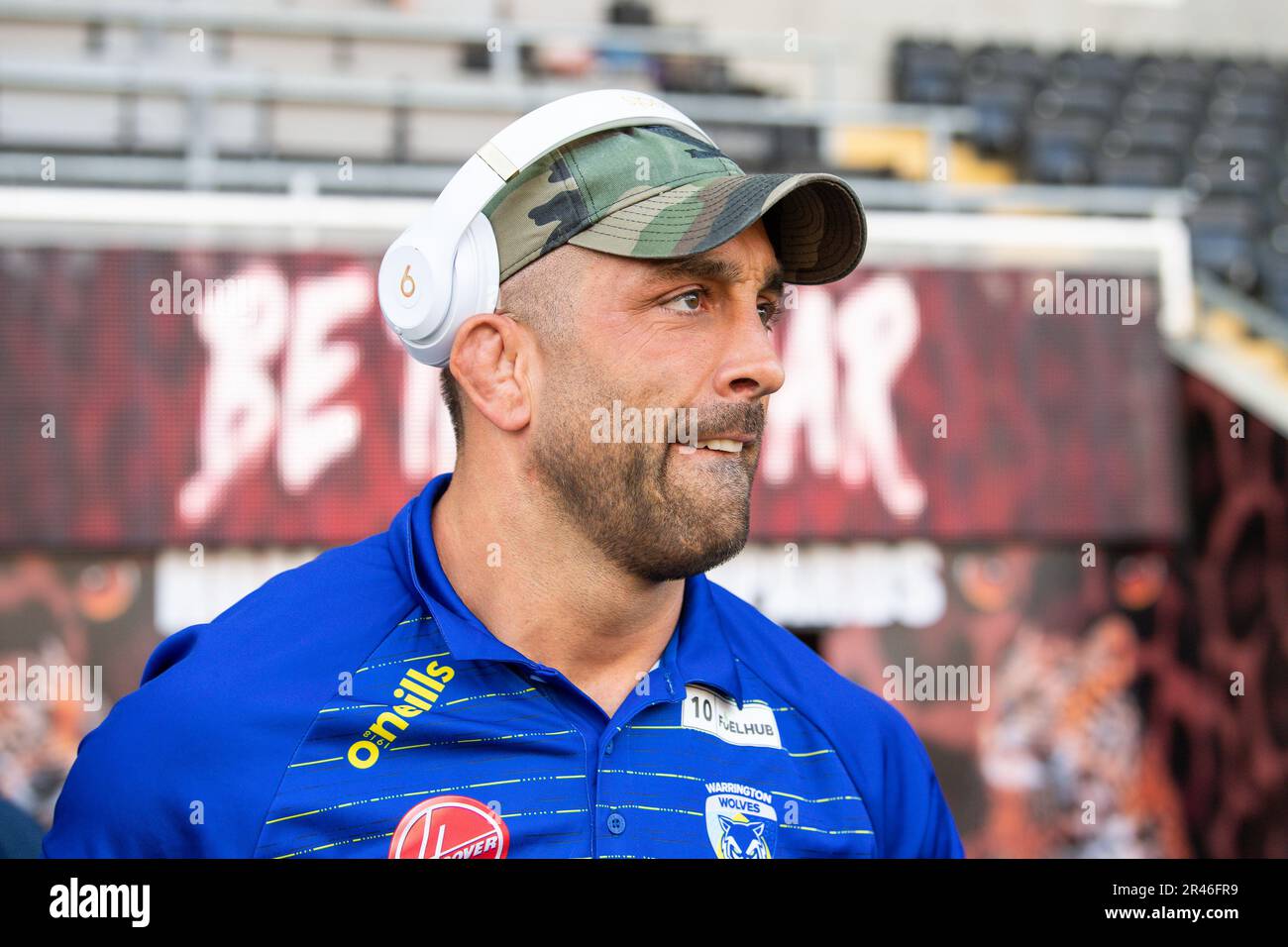 Paul vaughan arrives hi-res stock photography and images - Alamy