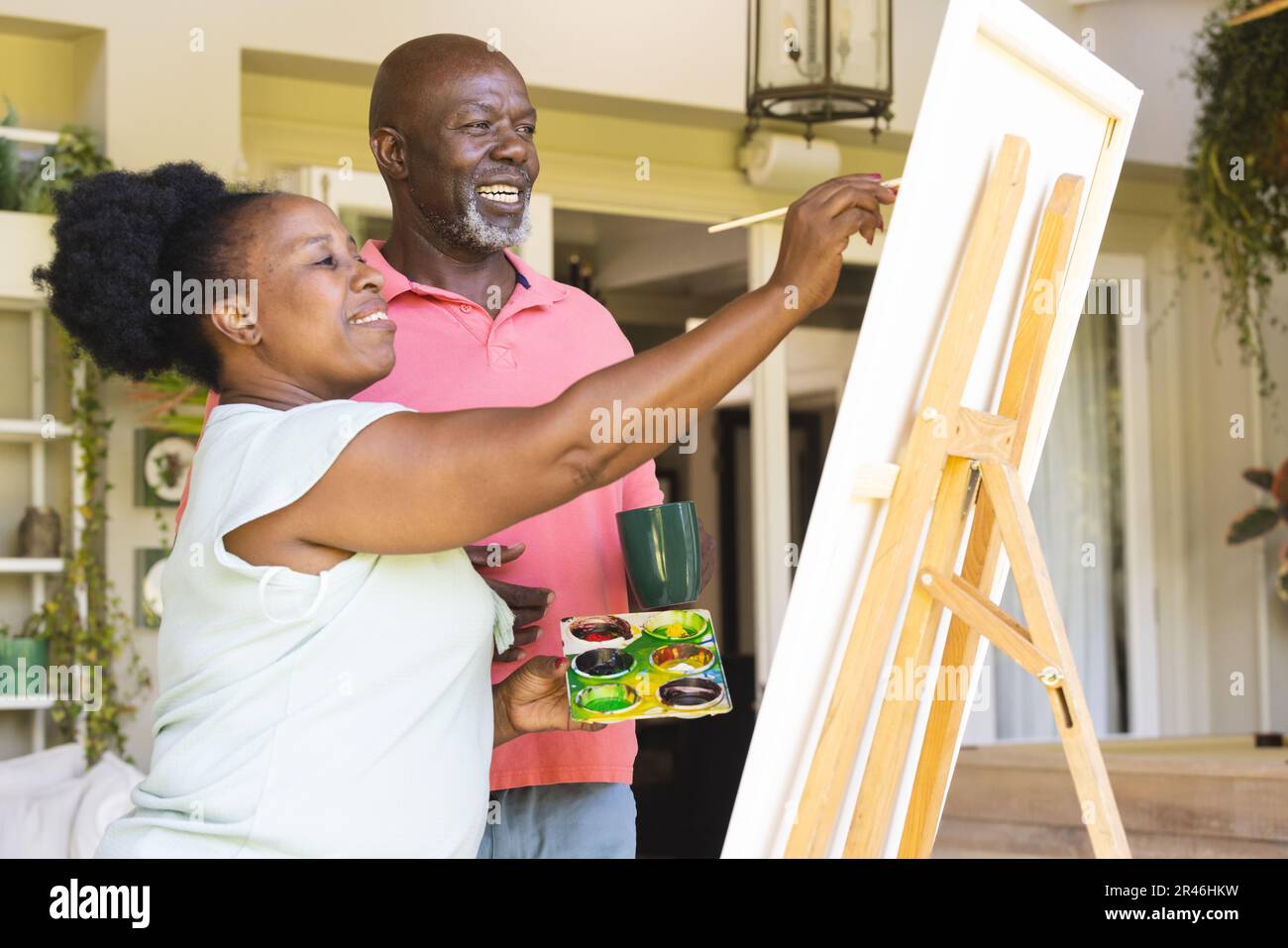 African american easel hi-res stock photography and images - Alamy