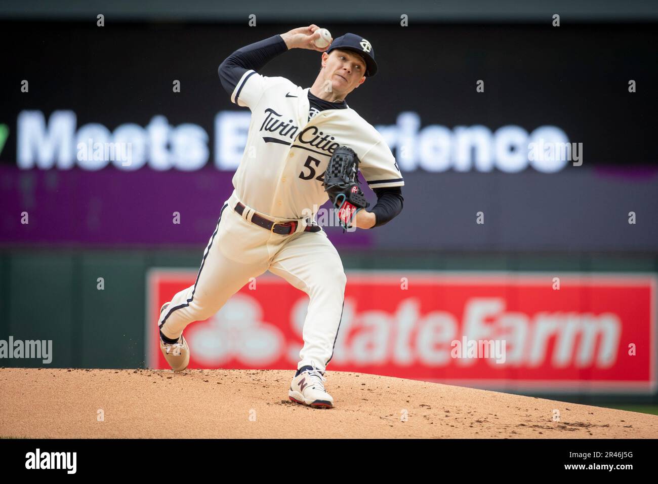 Minnesota Twins starting pitcher Sonny Gray throws to the Kansas City ...
