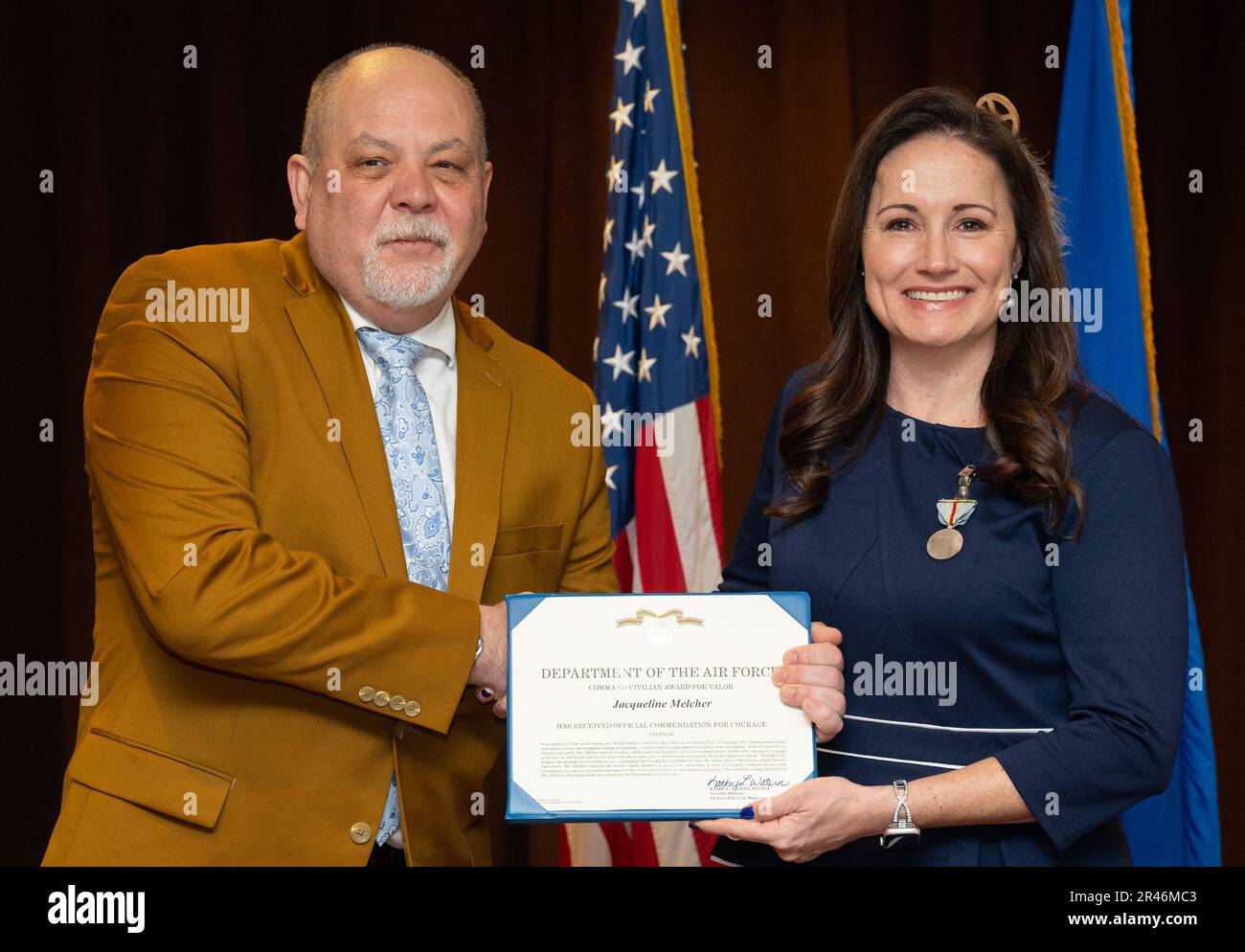 Command civilian award for valor hi-res stock photography and images ...