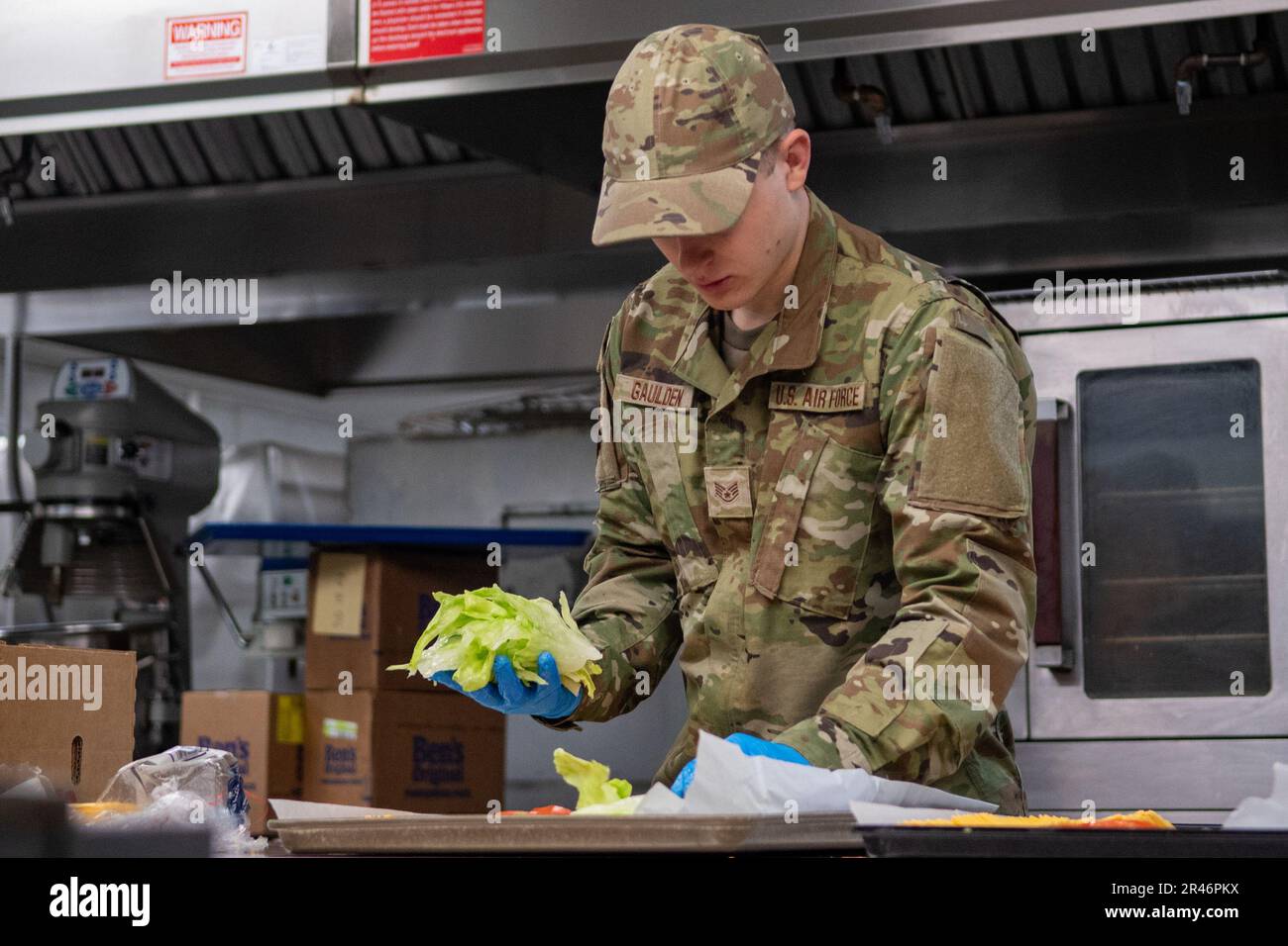 The 121st Air Refueling Wing Sustainment Services Flight prepares lunch ...
