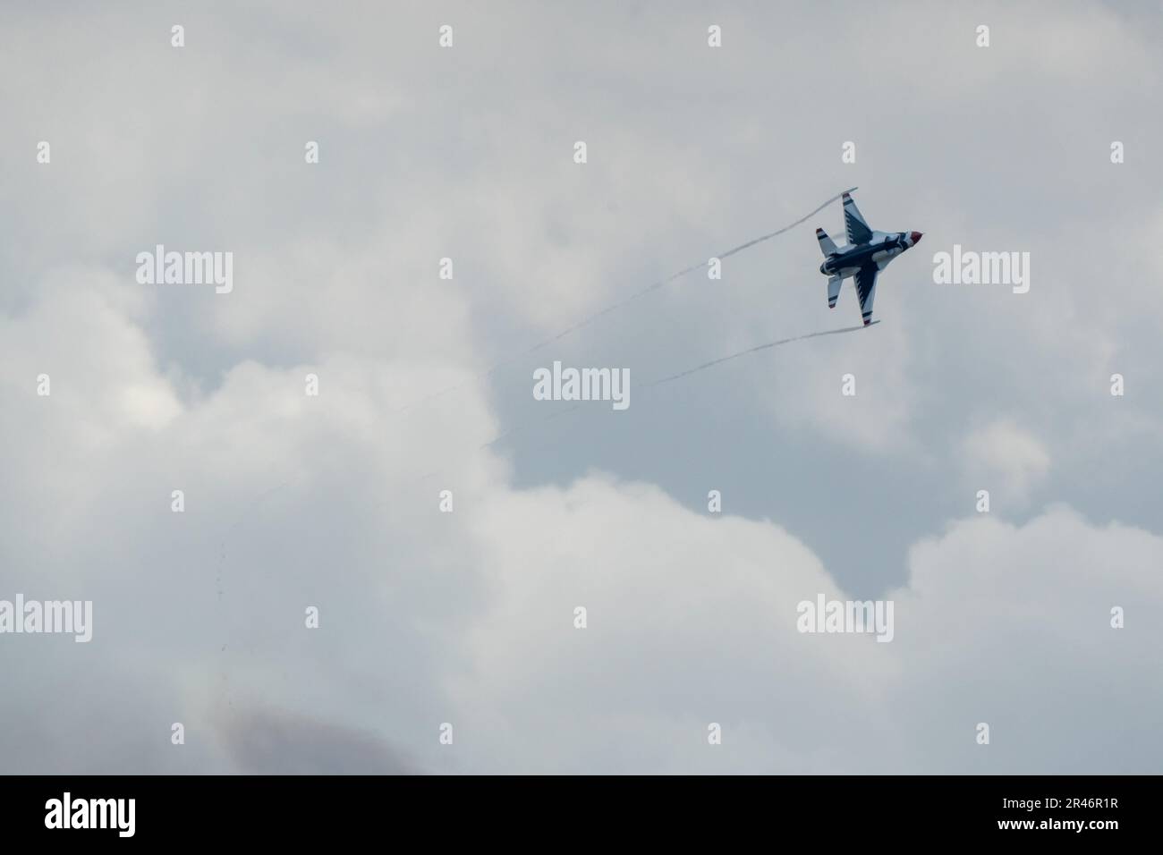 The United States Air Force Air Demonstration Squadron "Thunderbirds ...