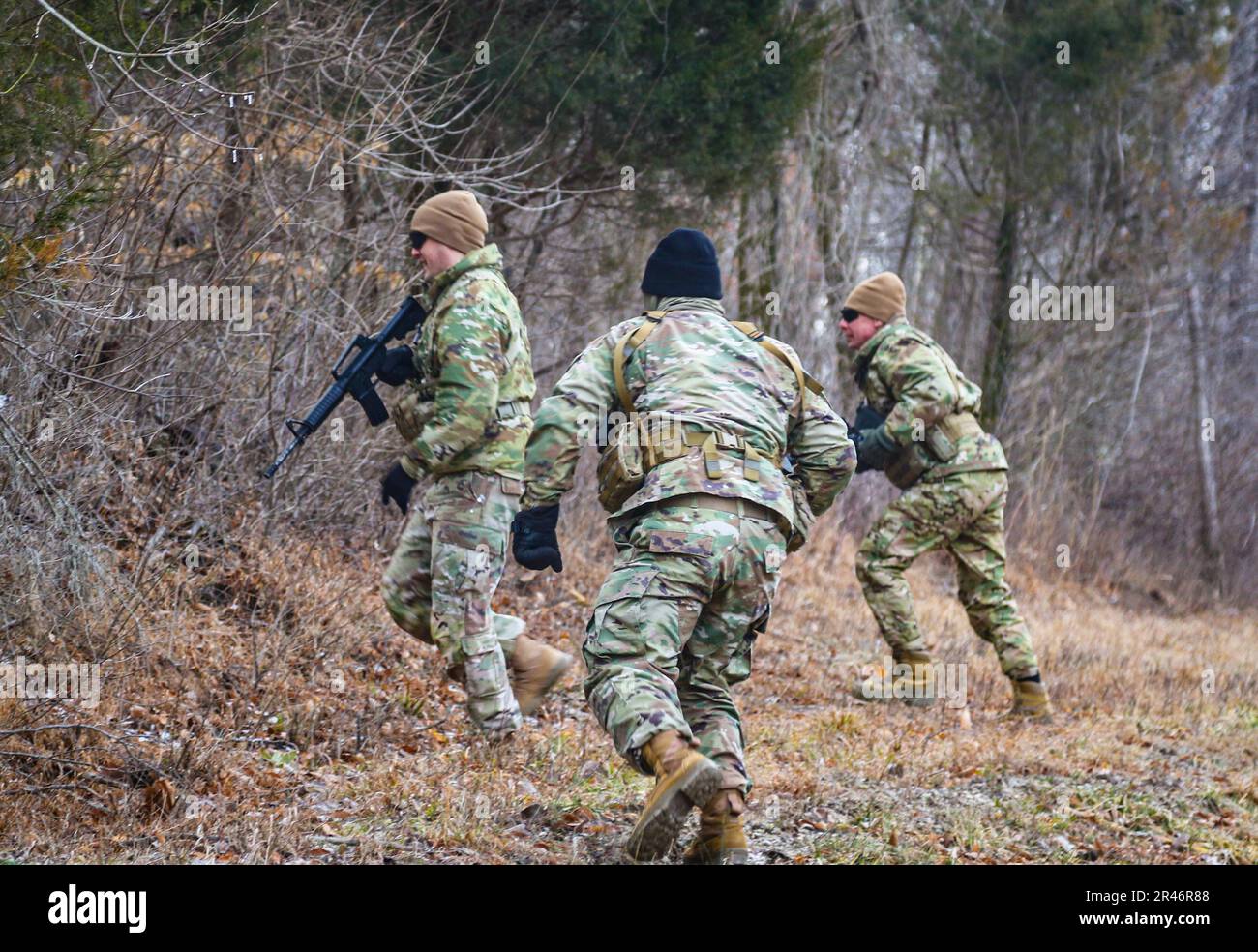 Soldiers assigned to 1st Battalion, 409th Regiment, Brigade Engineer ...