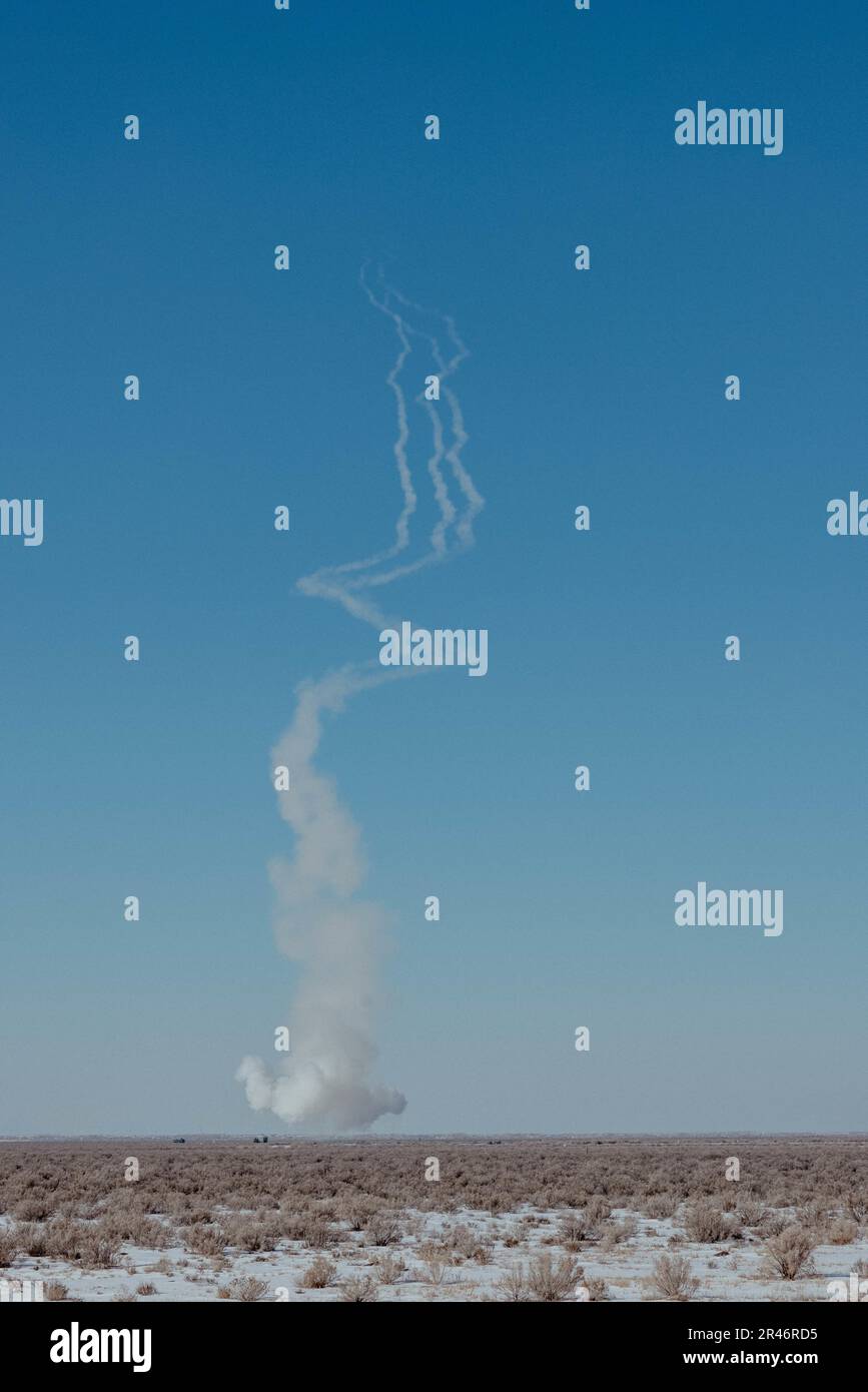 U.S. Soldiers with the 3rd Battalion, 27th Field Artillery Regiment ...