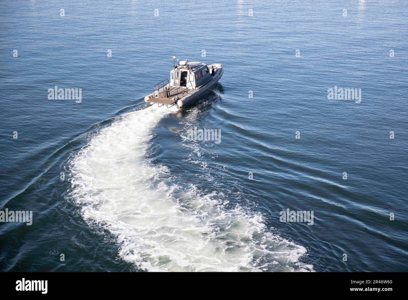 11 meter rigid hull inflatable boat hi-res stock photography and images ...
