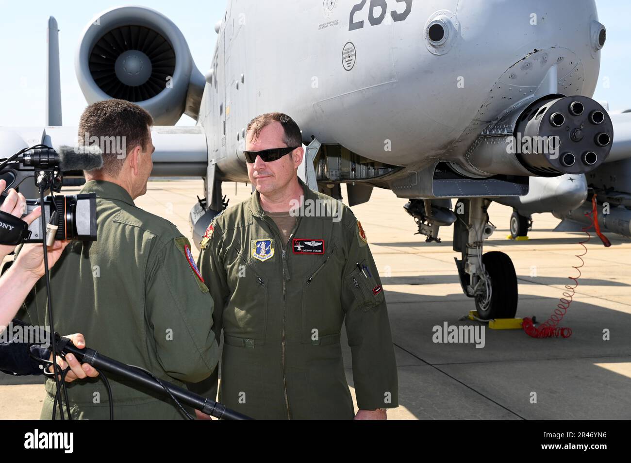 U.S. Air Force Lt. Gen. Michael A. Loh, left, director, Air National ...
