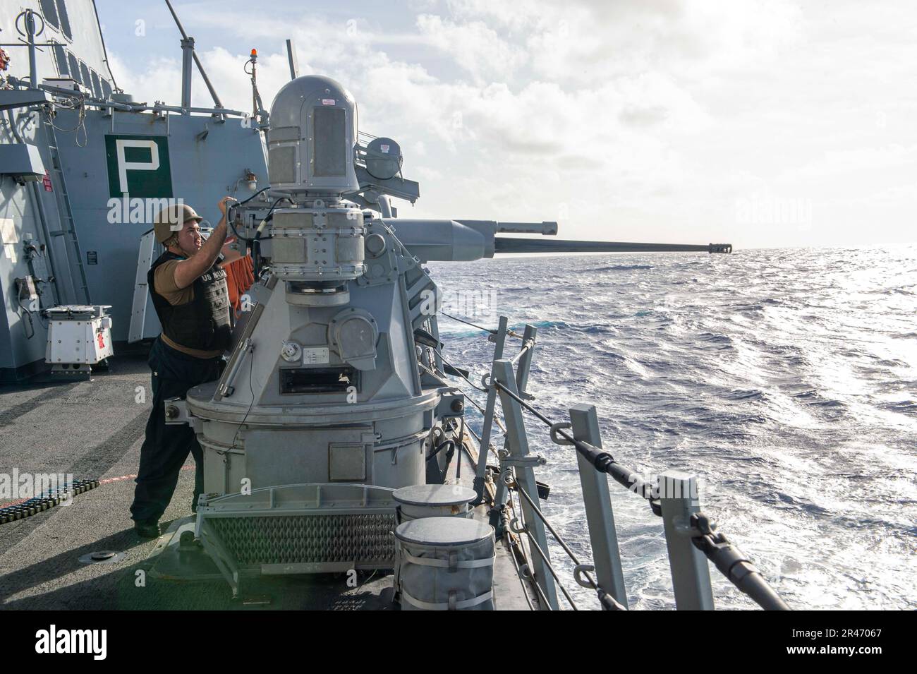 230127-N-NH267-1002 PACIFIC OCEAN (Jan. 27, 2023) U.S. Navy Gunner's ...