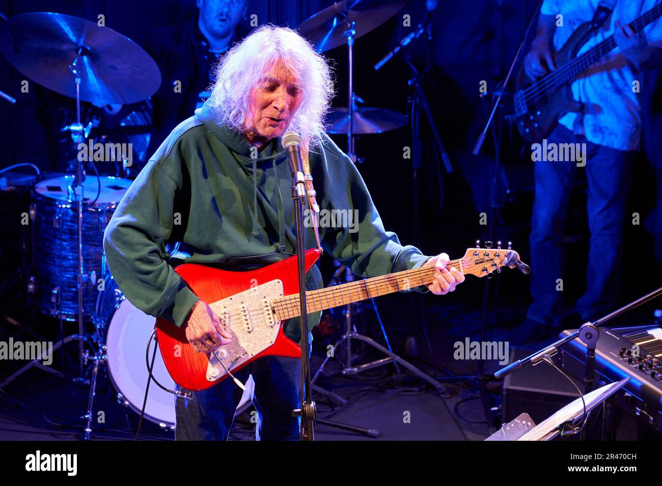 Legendary country-rock guitarist Albert Lee performing at The Acapela ...