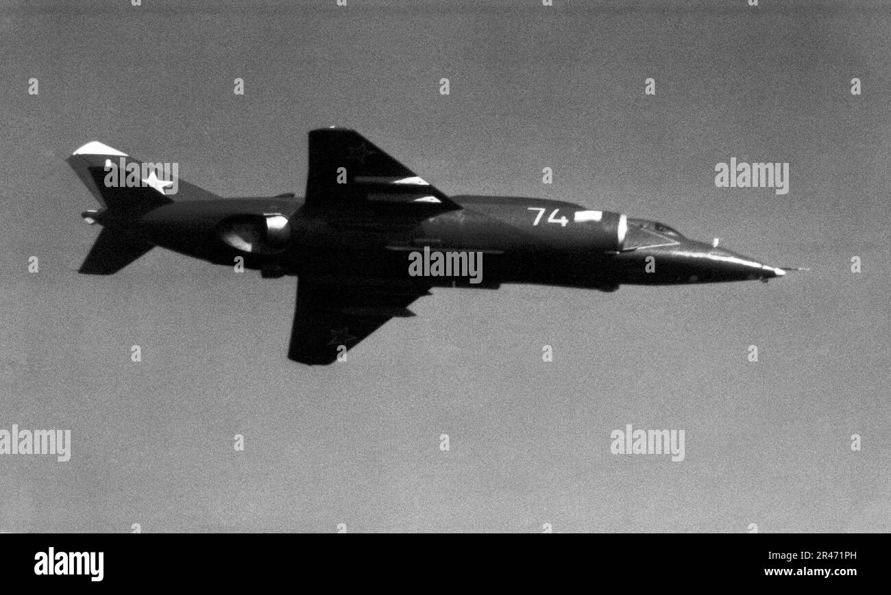 Underside view of a Soviet Yak-38 Stock Photo - Alamy