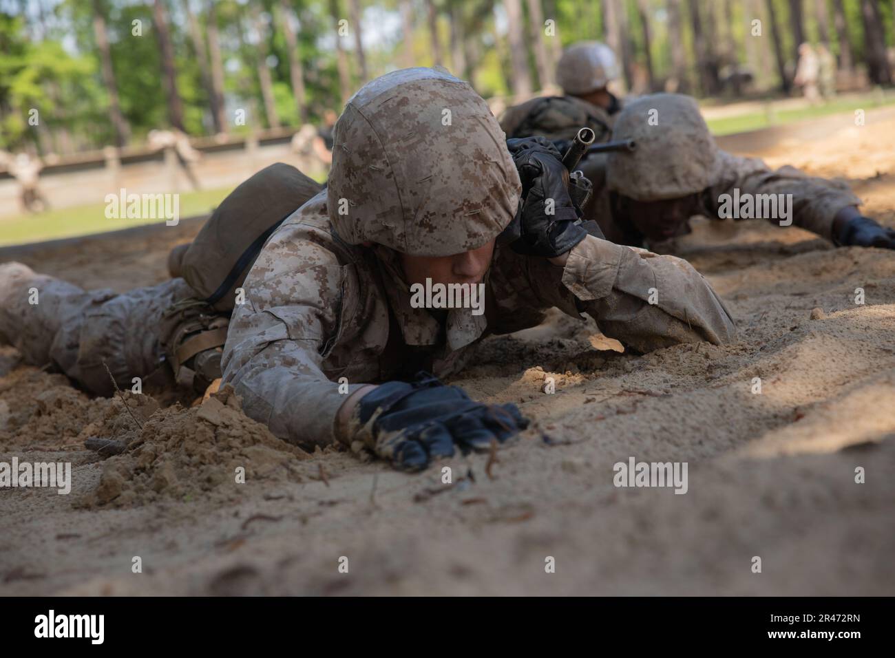 Recruits with Hotel Company, 2nd Recruit Training Battalion, complete ...