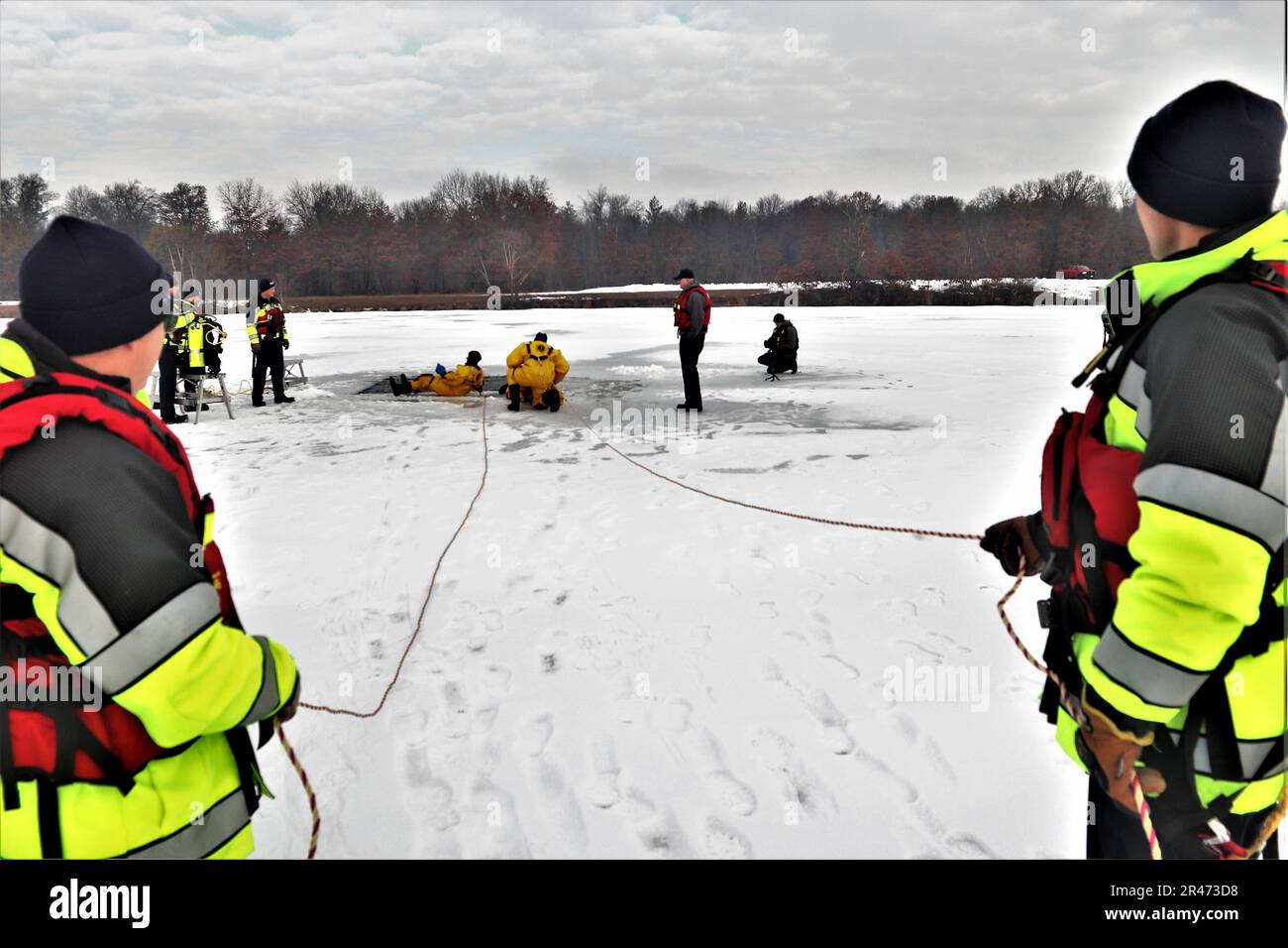 Technical rescue and dive team hi-res stock photography and images - Alamy