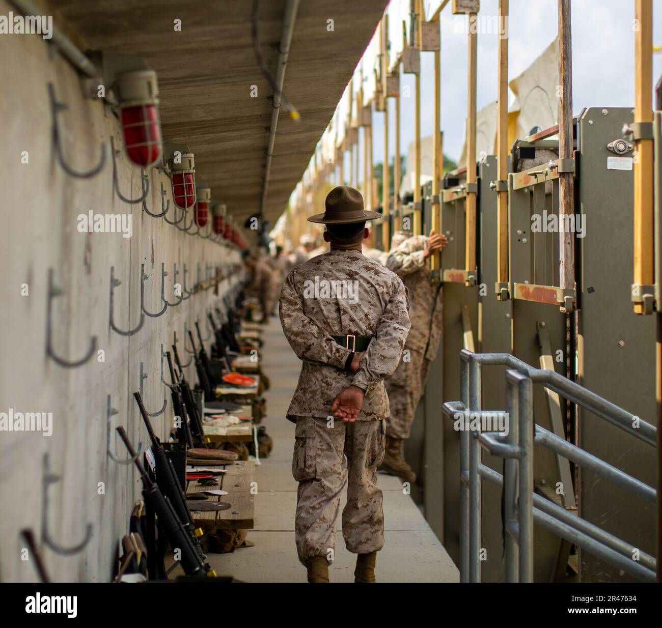 U.S. Marine Corps recruits with Mike Company, 3rd Recruit Training ...