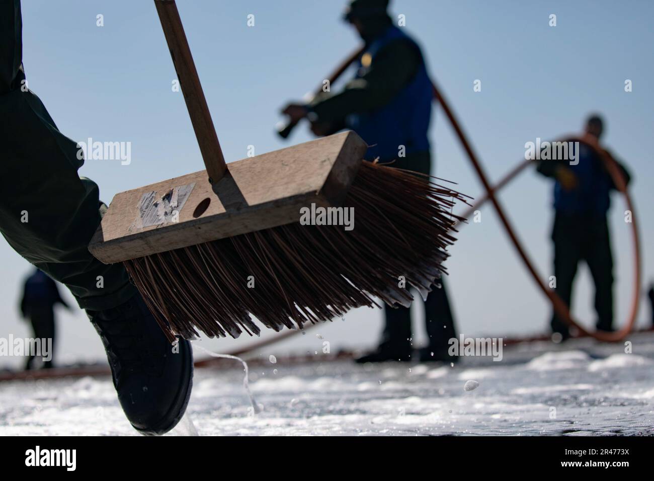 230330-N-OX029-2079 ATLANTIC OCEAN (March 30, 2023) Sailors wash ...