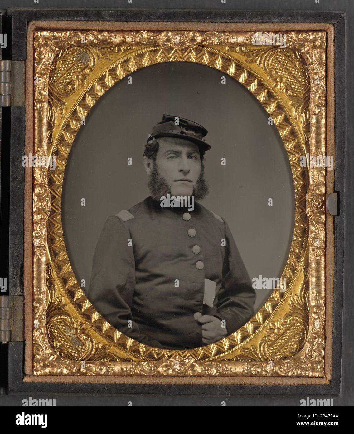 Unidentified soldier in Union officers's uniform and Connecticut state ...