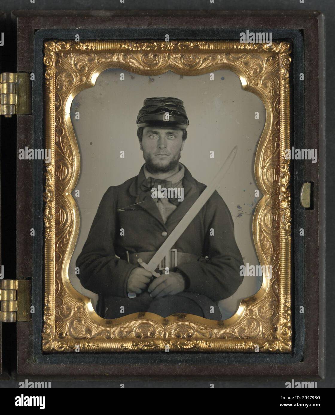 Unidentified soldier in Union rifleman uniform with saber bayonet Stock ...