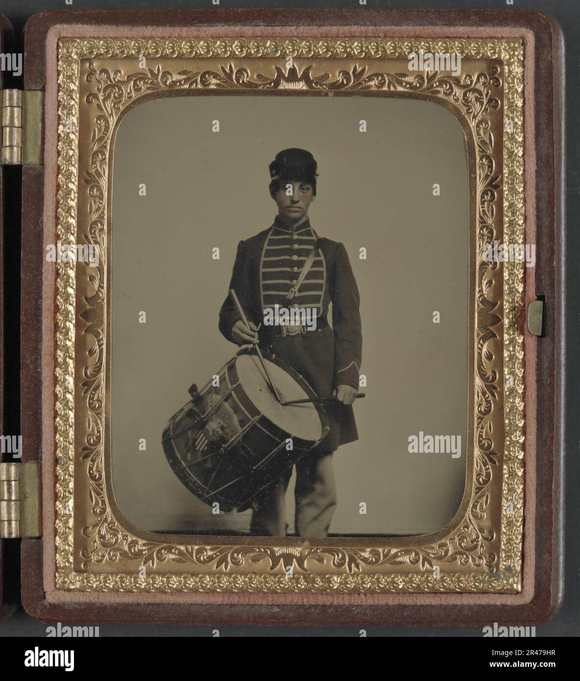 Unidentified soldier in Union uniform and Massachusetts belt buckle ...