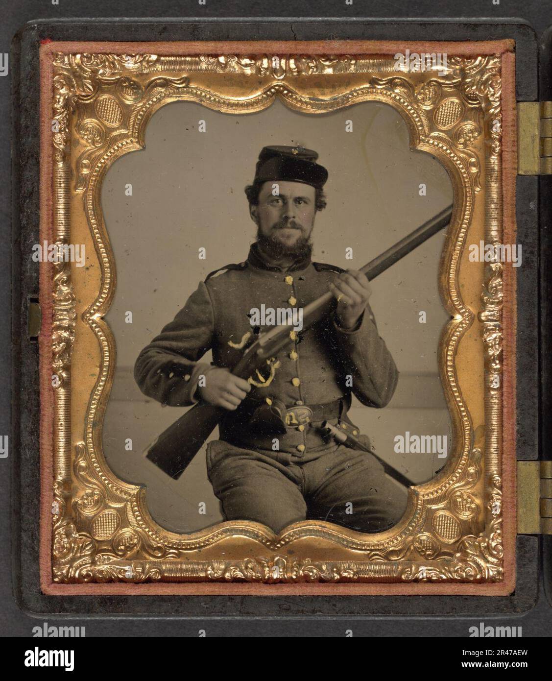 Unidentified soldier in Union uniform with musket and bayonet Stock ...
