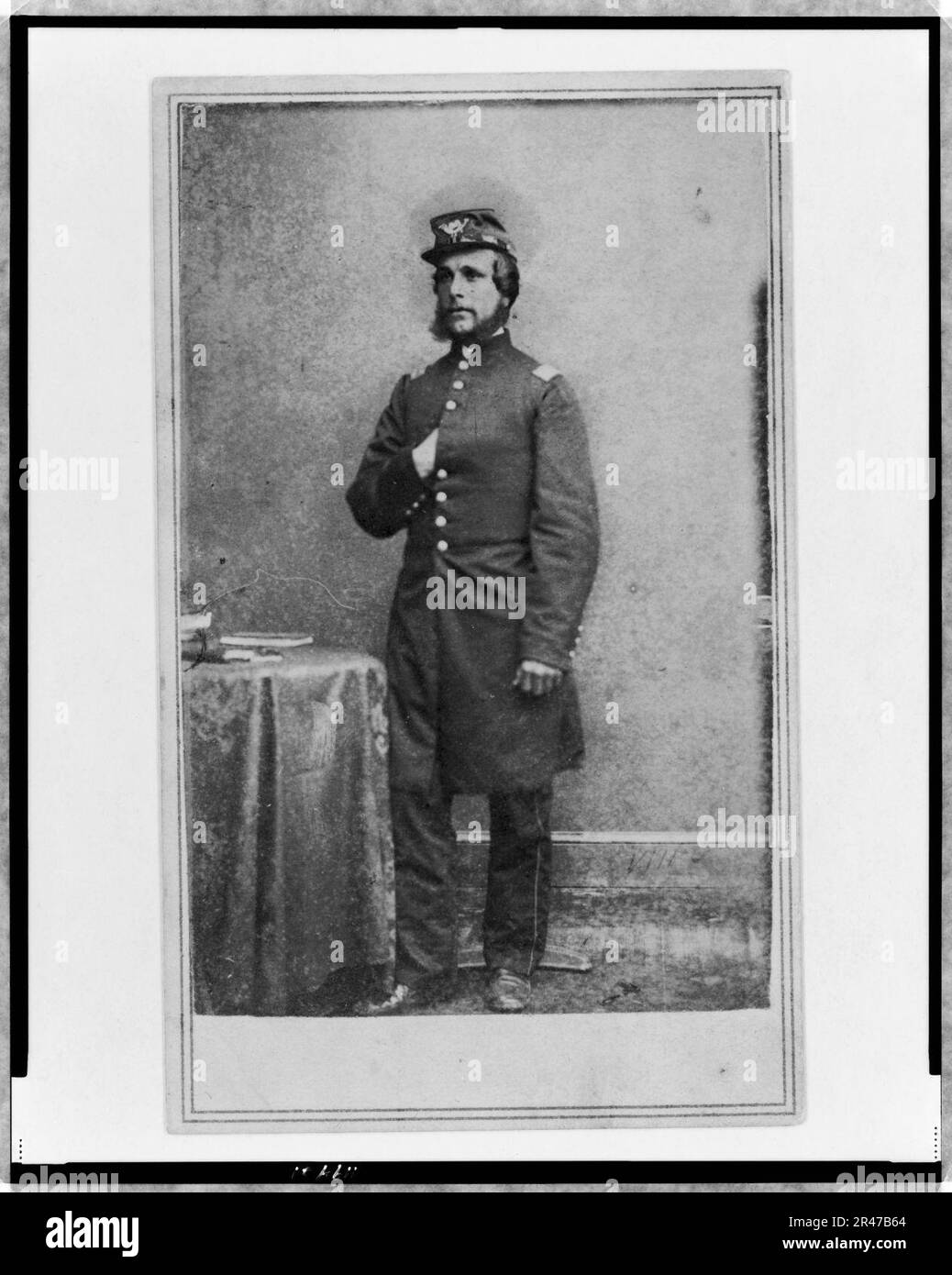 Unidentified Union officer, full-length portrait, wearing military ...