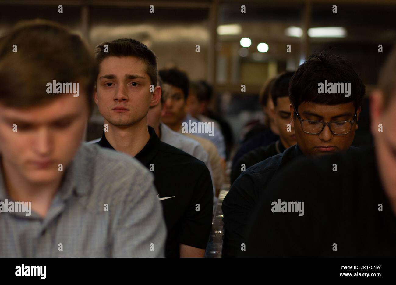 Recruits with Hotel Company, 2nd Recruit Training Battalion, arrive ...