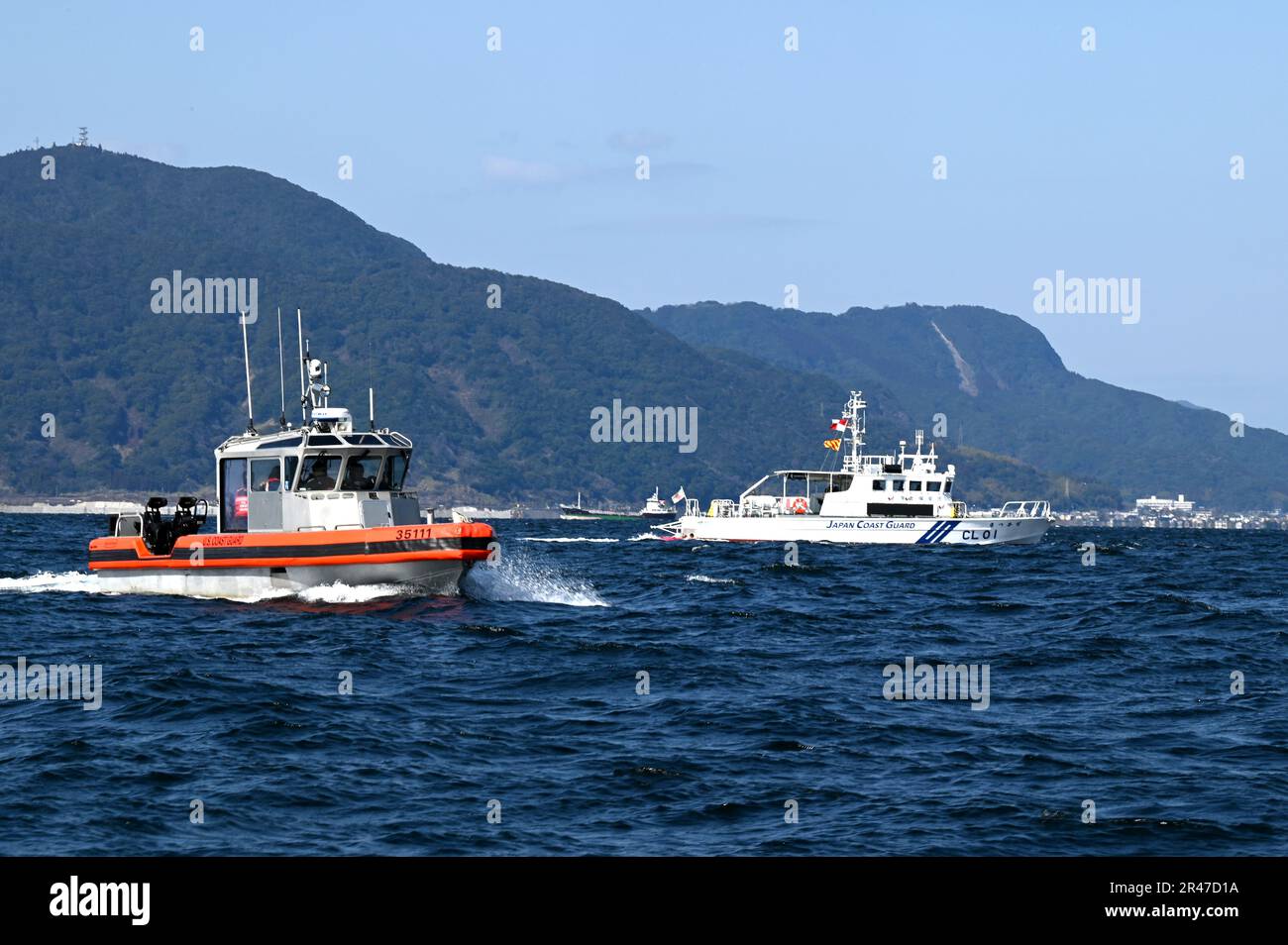 The crew aboard the U.S. Coast Guard Cutter Kimball’s (WMSL 756) 35 ...