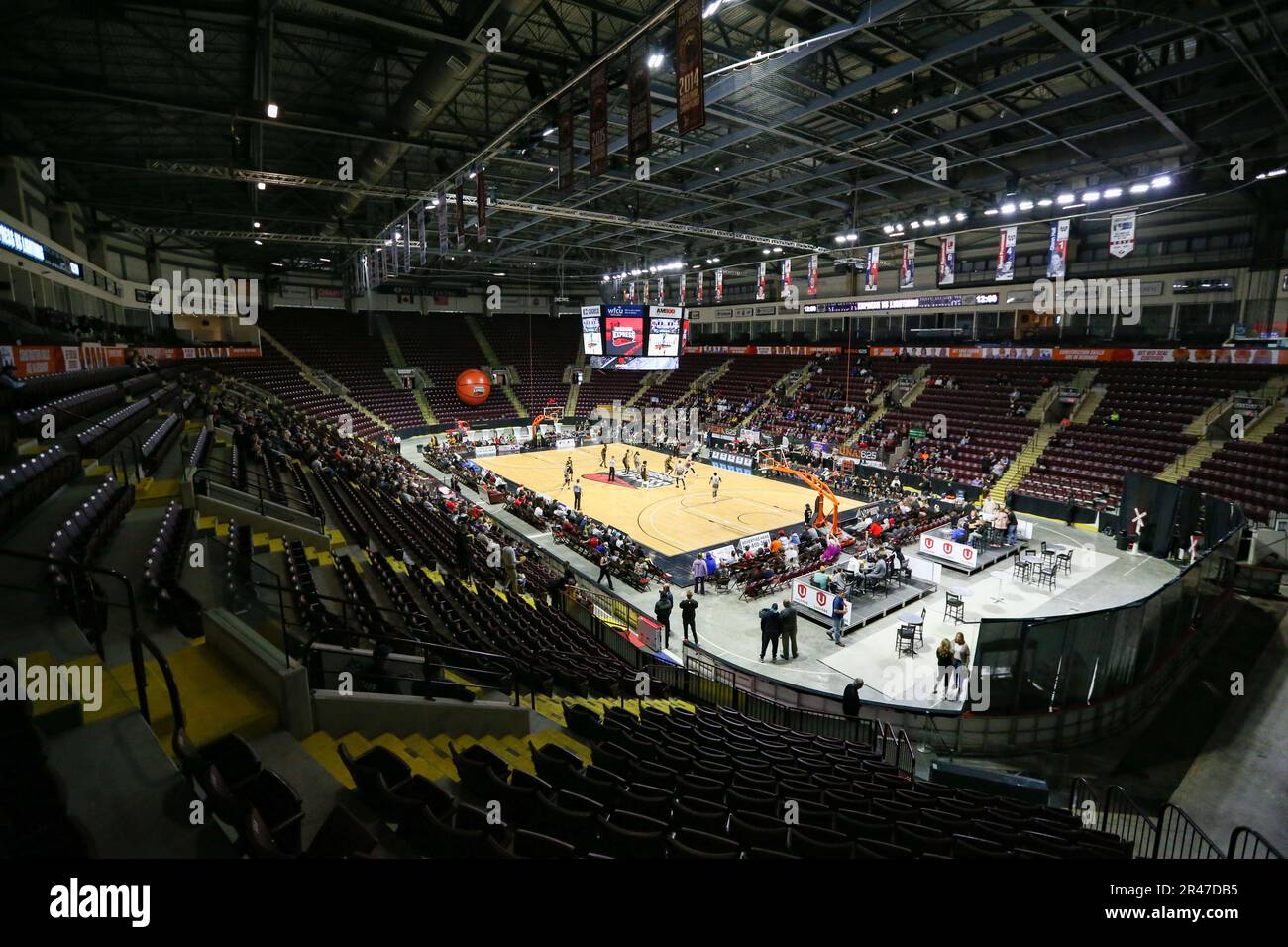 Canada basketball hi-res stock photography and images - Alamy