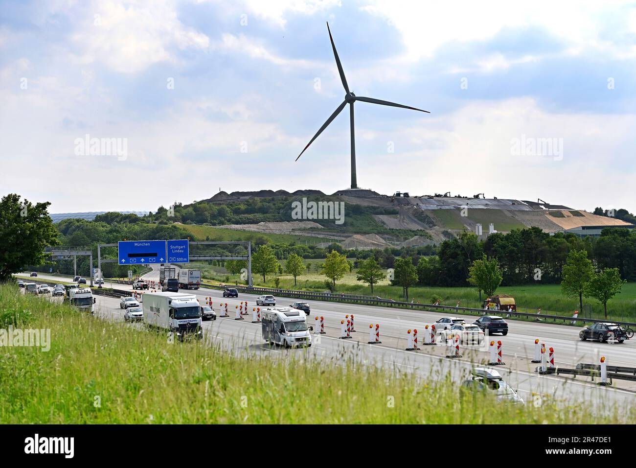 Dirnismaning, Deutschland. 26th May, 2023. Autobahn A9 on May 26, 2023 ...