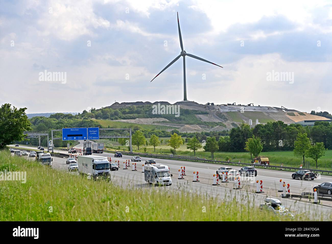 Dirnismaning, Deutschland. 26th May, 2023. Autobahn A9 on May 26, 2023 ...