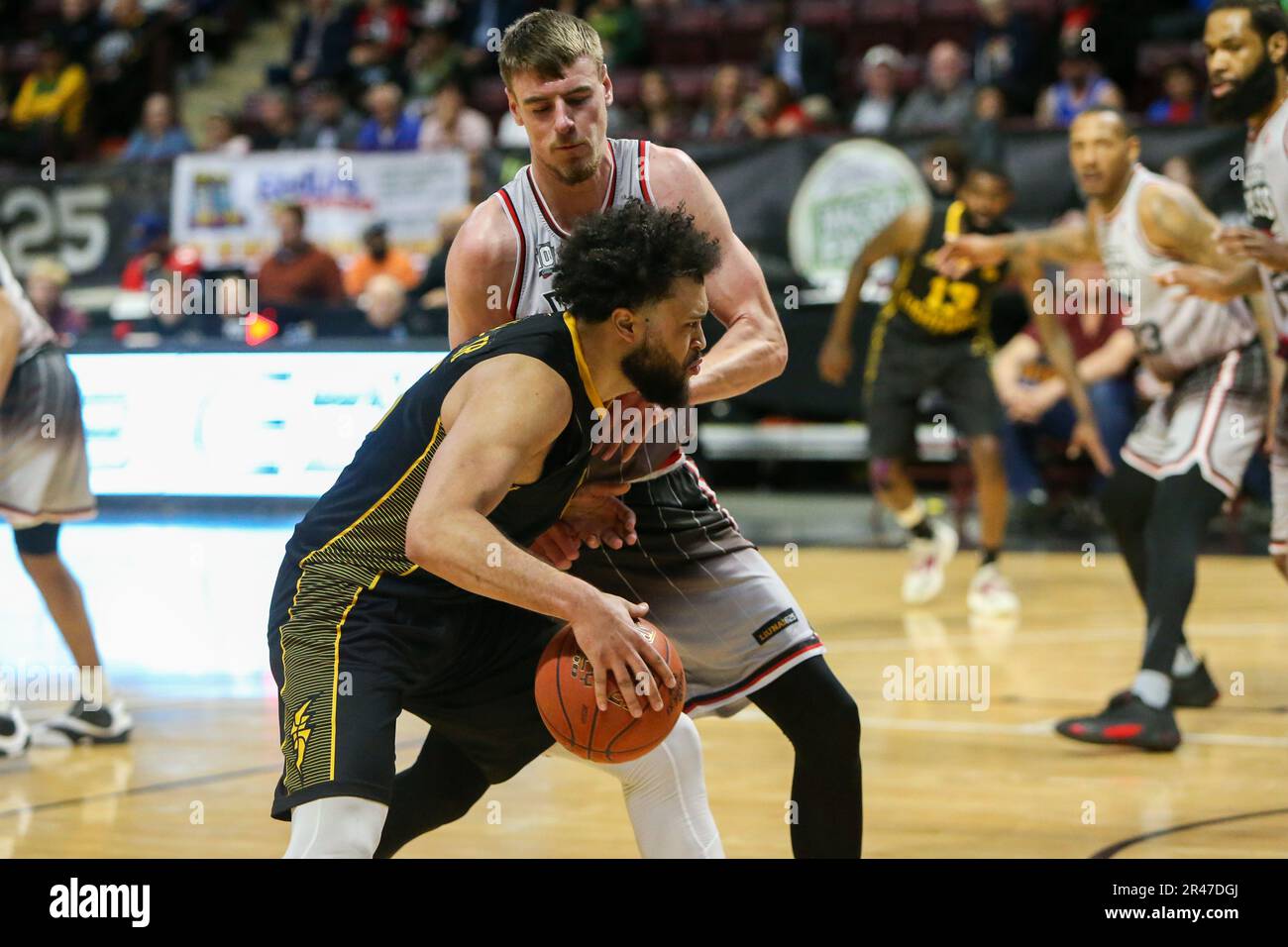 Latin basketball players hi-res stock photography and images - Alamy