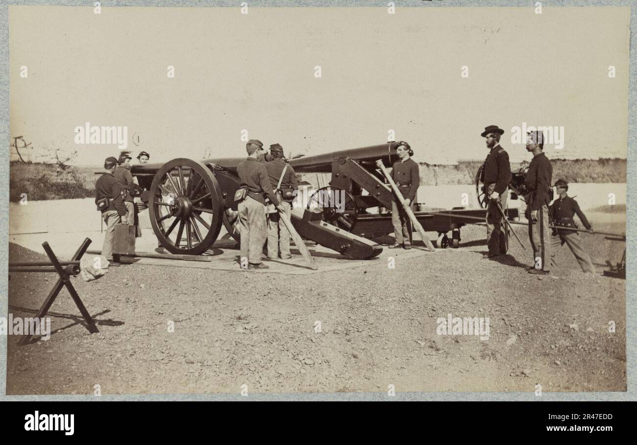 Union soldiers and three mounted cannons inside a fort Stock Photo - Alamy