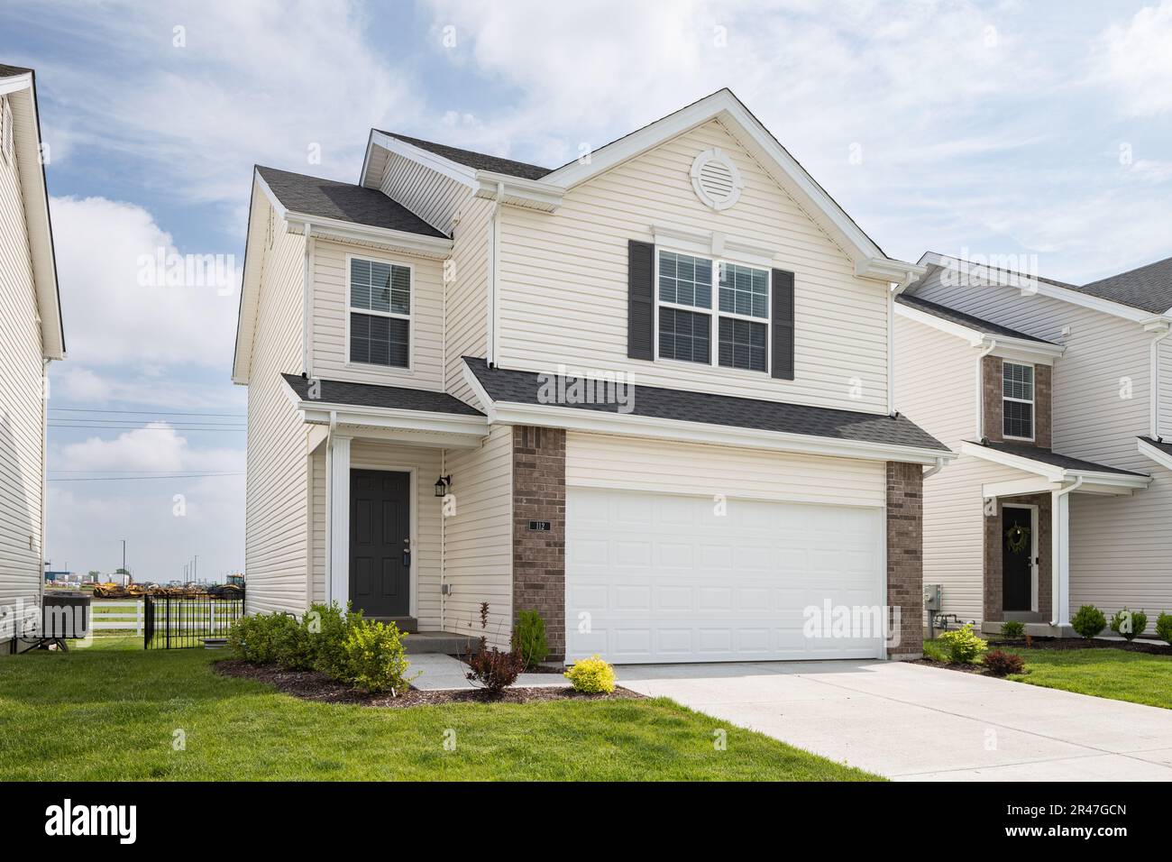 Family residence hi-res stock photography and images - Alamy