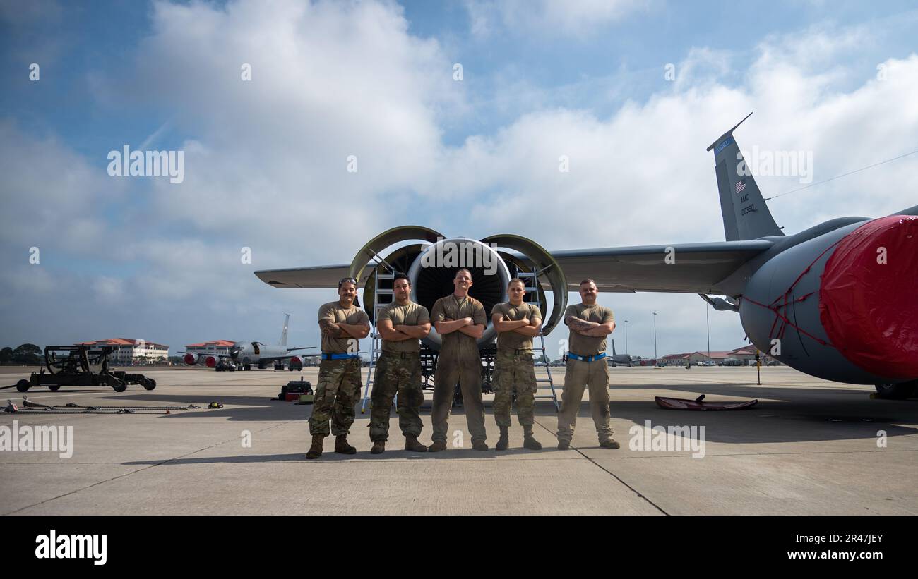 Aircraft propulsion technicians with the 6th Aircraft Maintenance ...