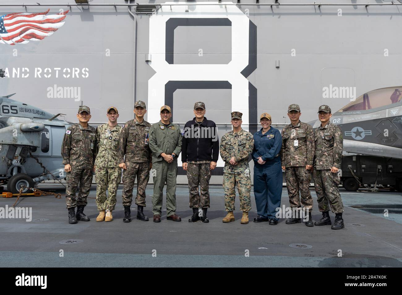 Republic of Korea Navy Vice Adm. Myung Soo Kim, the ROK Navy Fleet ...