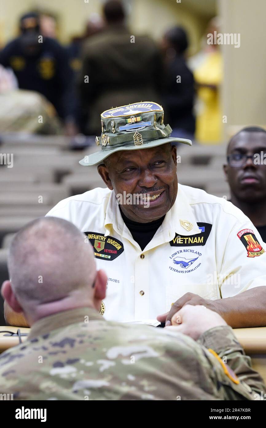 Veterans of the Vietnam War were invited to the 81st Readiness Division ...