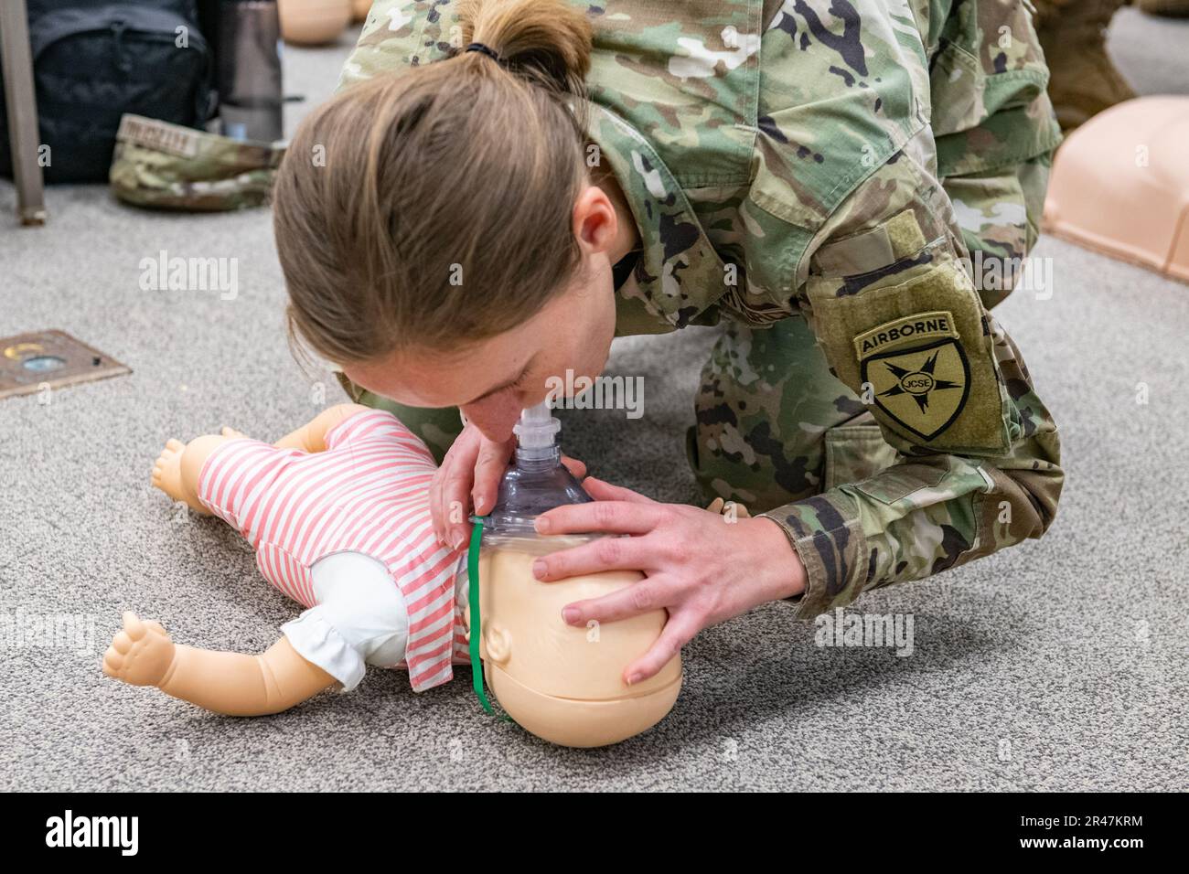U.S. Air Force Airmen from the 290th Joint Communications Support ...