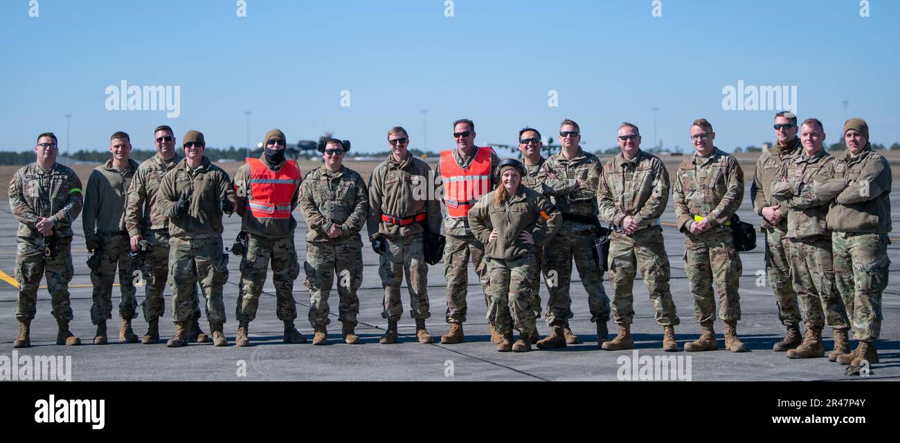 U.S. Airmen assigned to the 122nd Fighter Wing, Indiana Air National ...