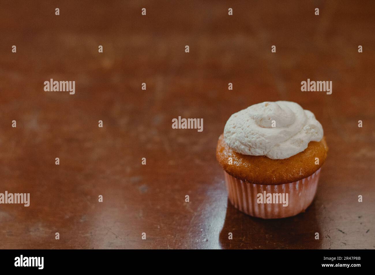 Cupcake with sugar hi-res stock photography and images - Alamy