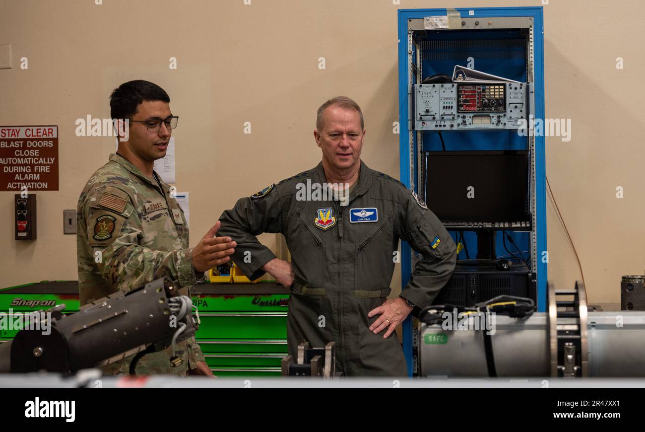 Munitions system crew chief hi-res stock photography and images - Alamy