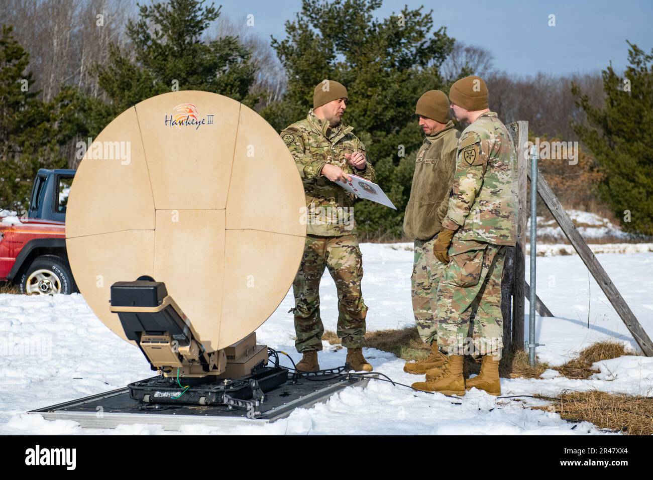 U.S. Air Force Airmen from the 290th Joint Communications Support ...