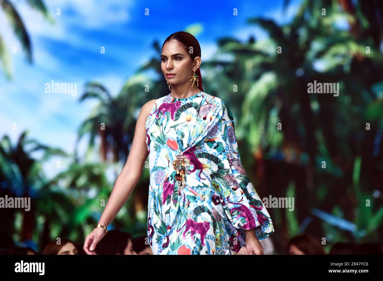 Karachi, Pakistan. 26th May, 2023. A model presents a creation during a ...