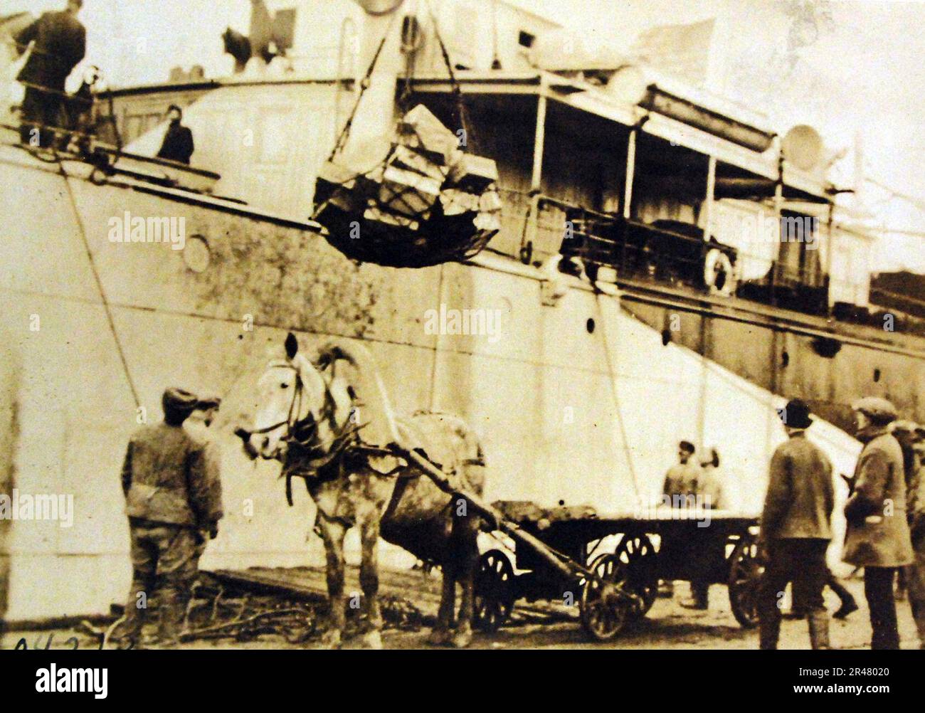 1918 archangel russia hi-res stock photography and images - Alamy